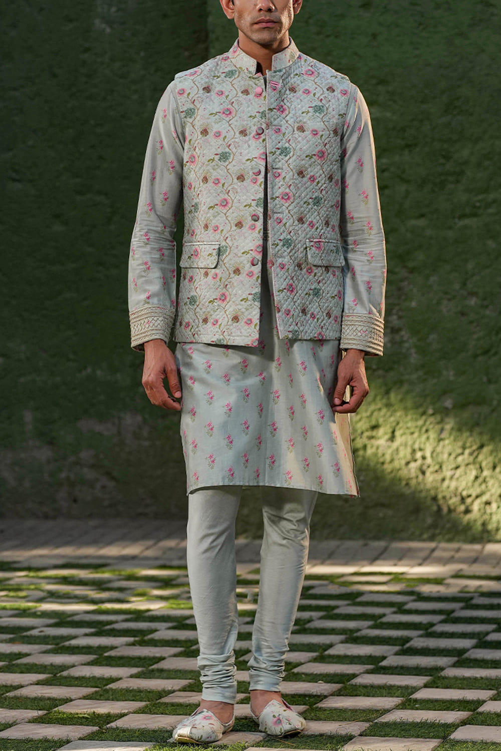 Buy Blue floral printed quilted bandi kurta set by Niti Bothra at ...