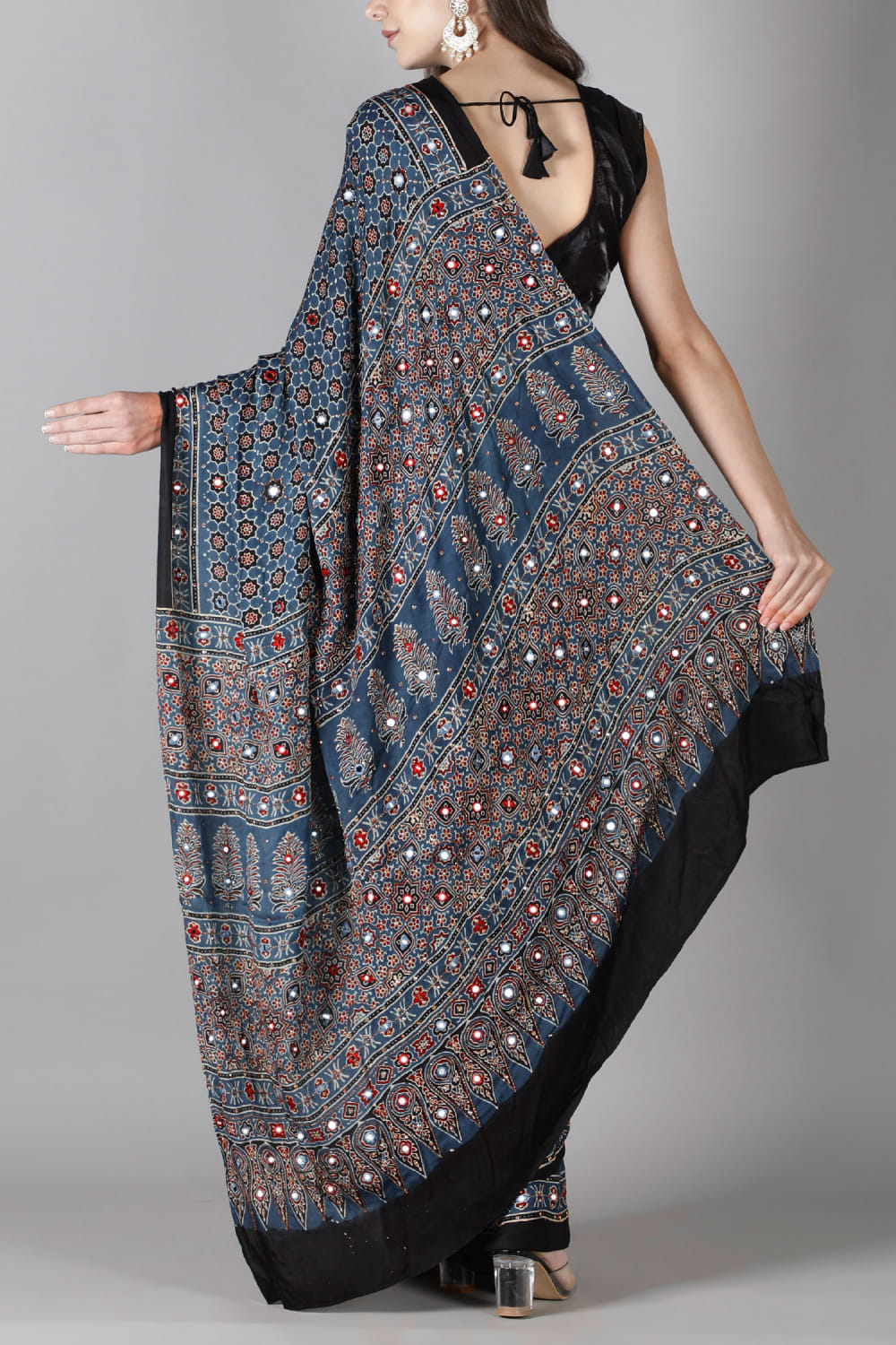 Buy Sapphire blue ajrakh print mirror sari set by Sheeshakari at Aashni ...