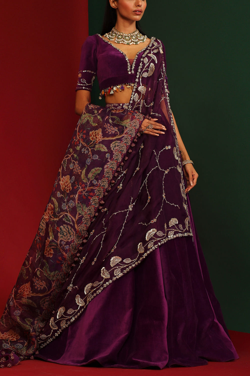 Buy Grapevine embellished lehenga set by Mahima Mahajan at Aashni and Co