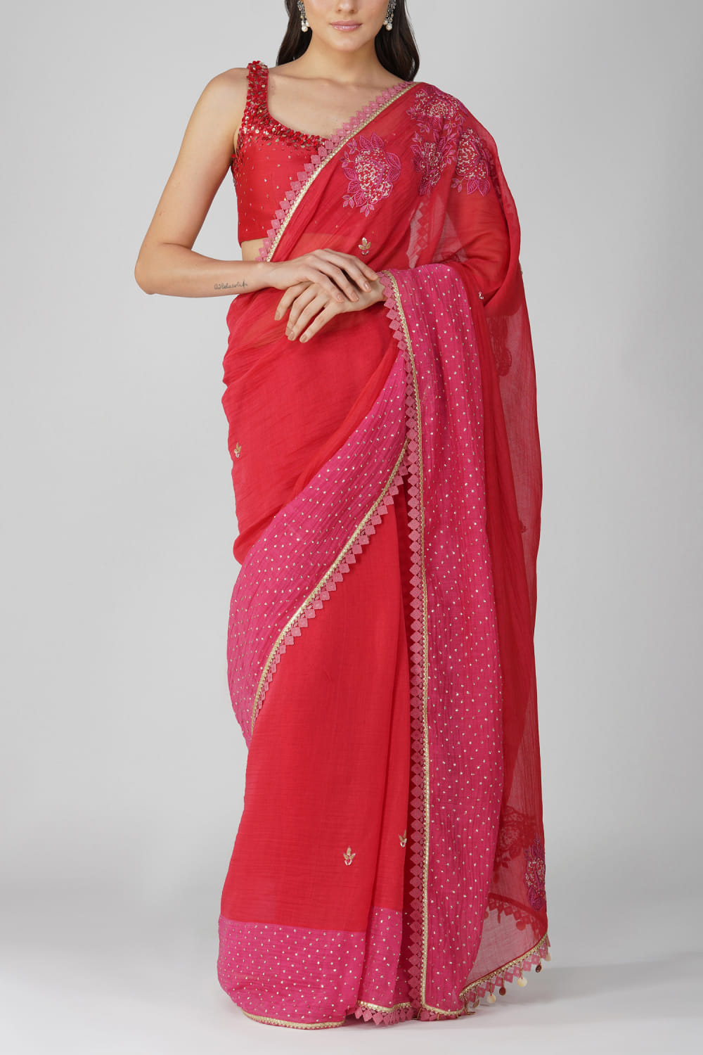 Buy Red embroidered chanderi sari by Devyani Mehrotra at Aashni and Co